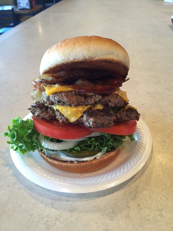 13 Of The Best DAMN Burgers In Charlottesville, Va! - I Love CVille